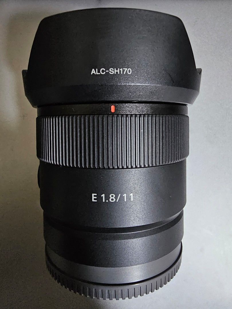 Sony APSC 11mm F1.8 lens, Photography, Lens & Kits on Carousell