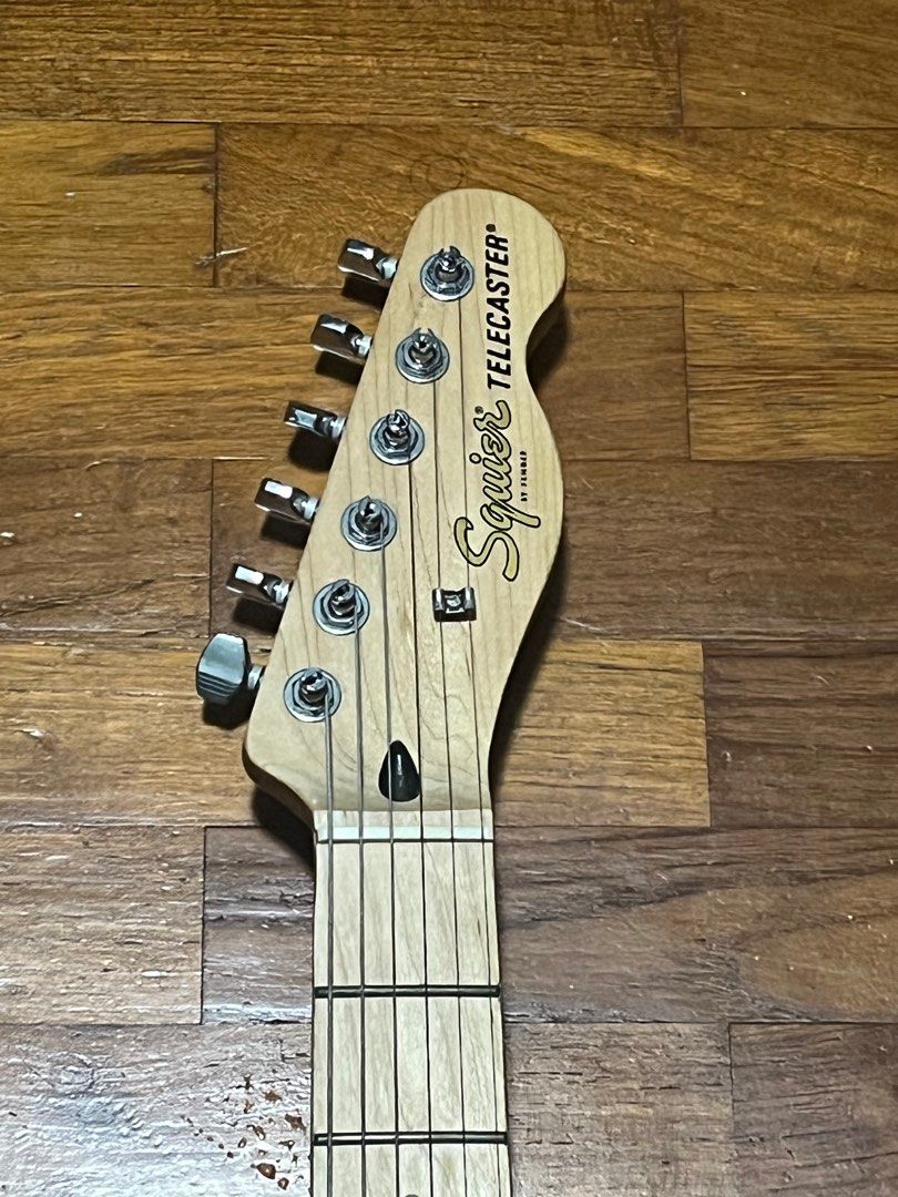 Squier Sonic Telecaster Electric Guitar w/Black Pickguard, Maple FB, Butterscotch Blonde ...