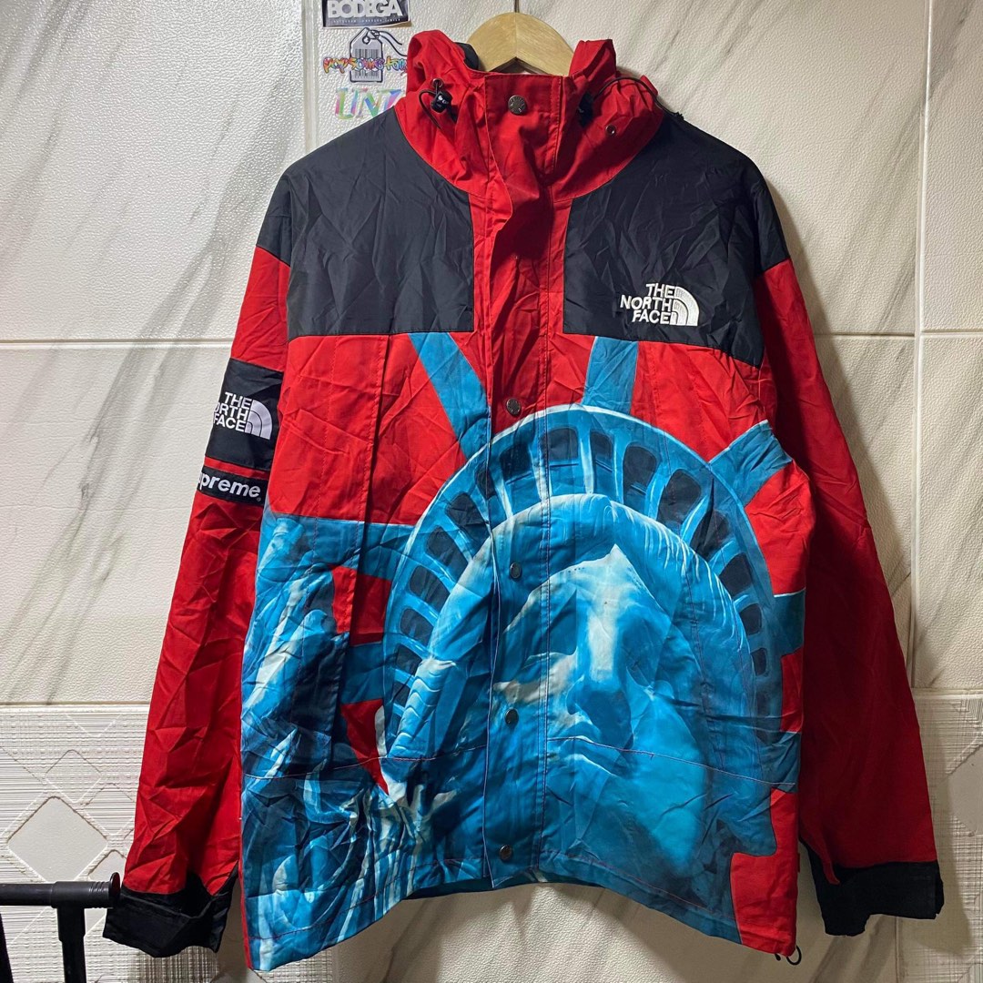 SUPREME x TNF JACKET, Men's Fashion, Coats, Jackets and Outerwear on ...