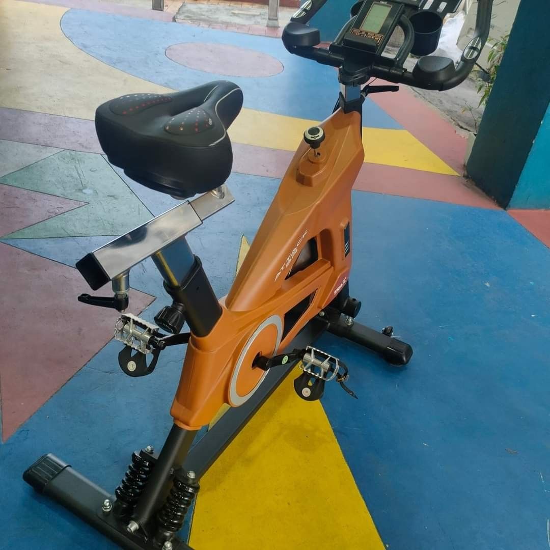 Trax Spinning Bike, Sports Equipment, Exercise & Fitness, Cardio ...