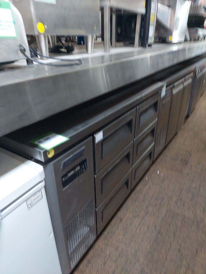 Turbo Air 6 Drawer Counter Chiller, TV & Home Appliances, Kitchen ...