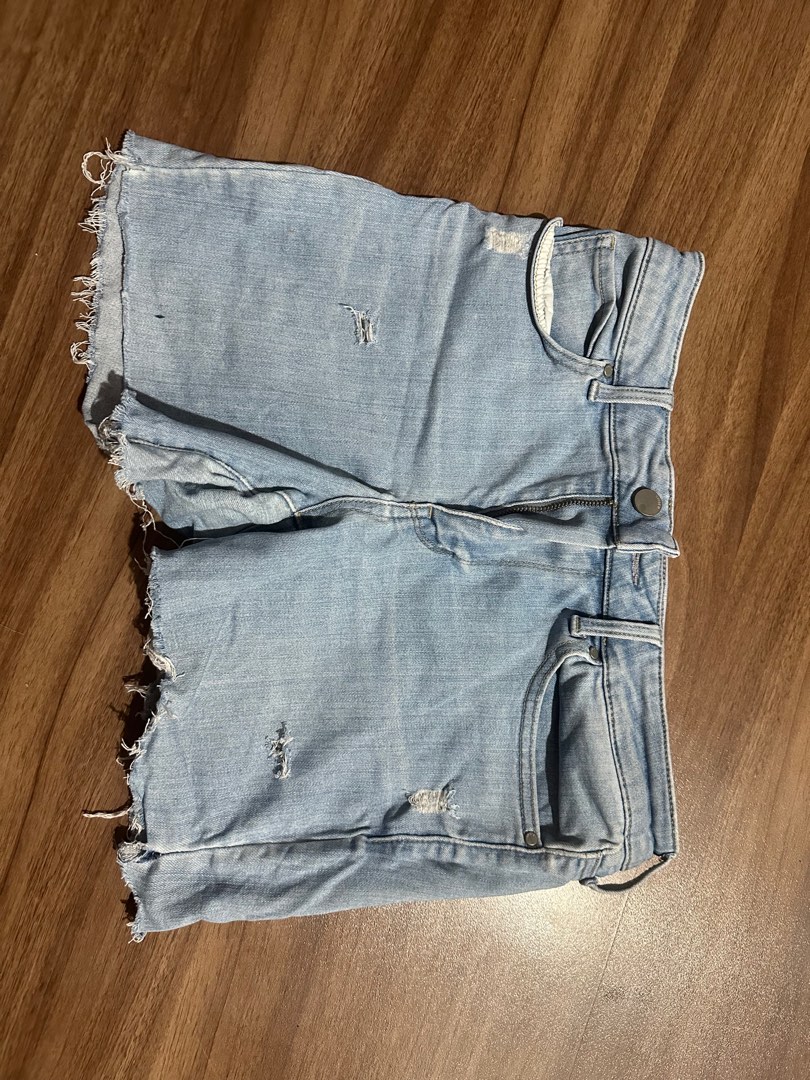 Uniqlo cut out maong short, Women's Fashion, Bottoms, Shorts on Carousell