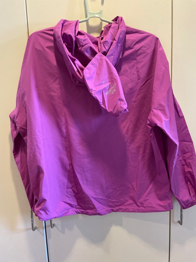 Uniqlo Pink pocketable UV Parka, Women's Fashion, Activewear on Carousell