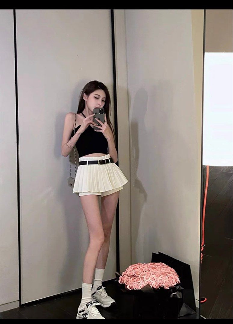 White Tennis Skirt, Women's Fashion, Bottoms, Skirts on Carousell