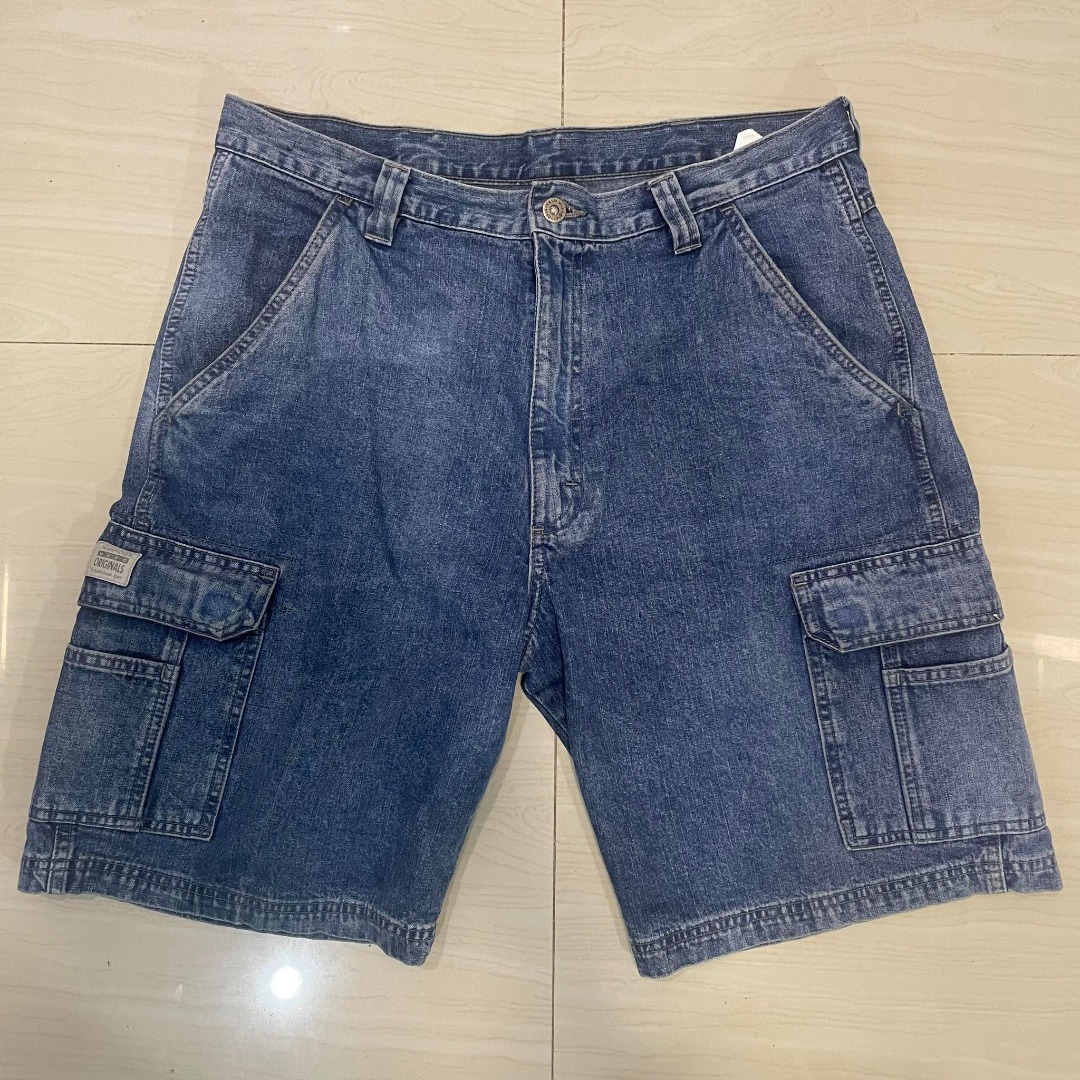 Wrangler Cargo Jorts, Men's Fashion, Bottoms, Shorts on Carousell