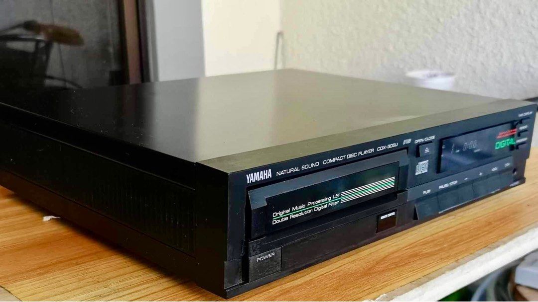 YAMAHA Cd Player CDX- 305U, Audio, Portable Music Players on Carousell