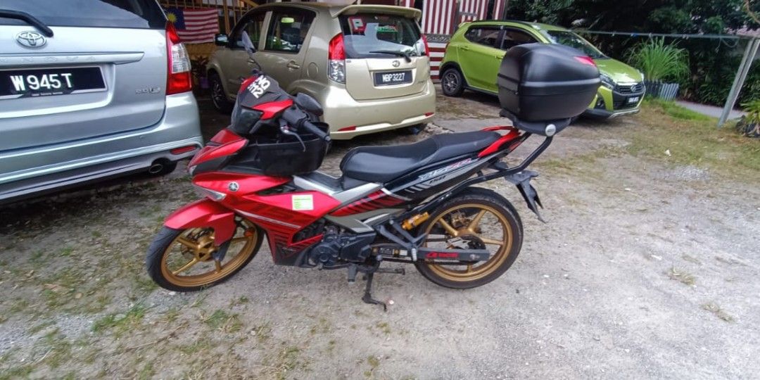 Yamaha y15 v1, Motorbikes on Carousell