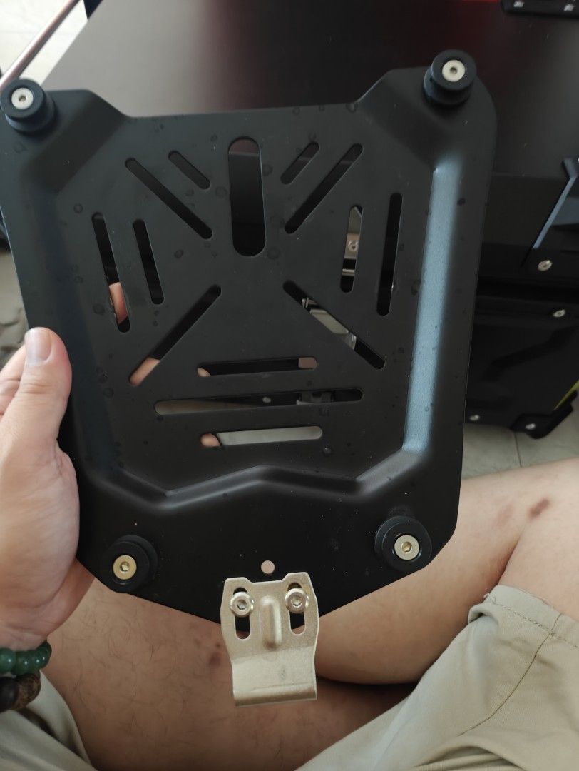 Zedge 65l top box, Motorcycles, Motorcycle Accessories on Carousell