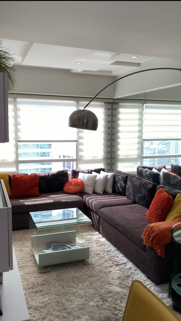 2 Bedrooms Bi-Level Unit At The Columns Legazpi Village, Property, For ...