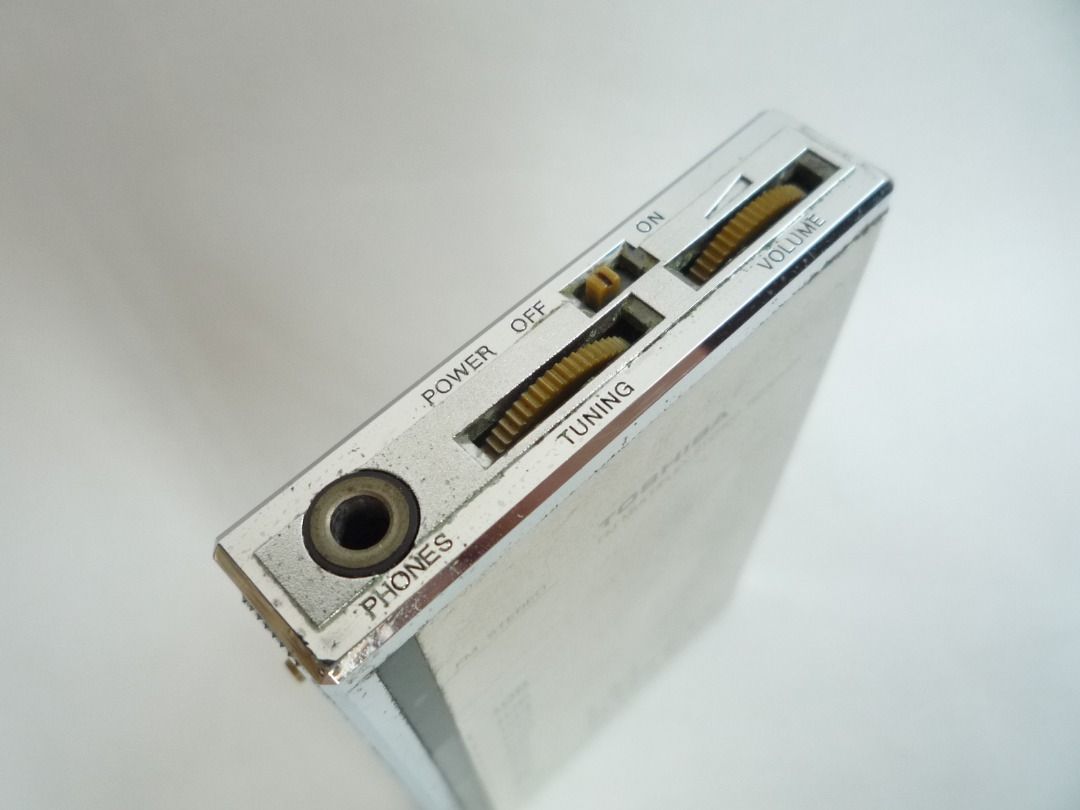 (壞機) 80年代 Toshiba FM multiplex stereo receiver 收音機 Radio, 音響器材, 可攜式音響設備 ...