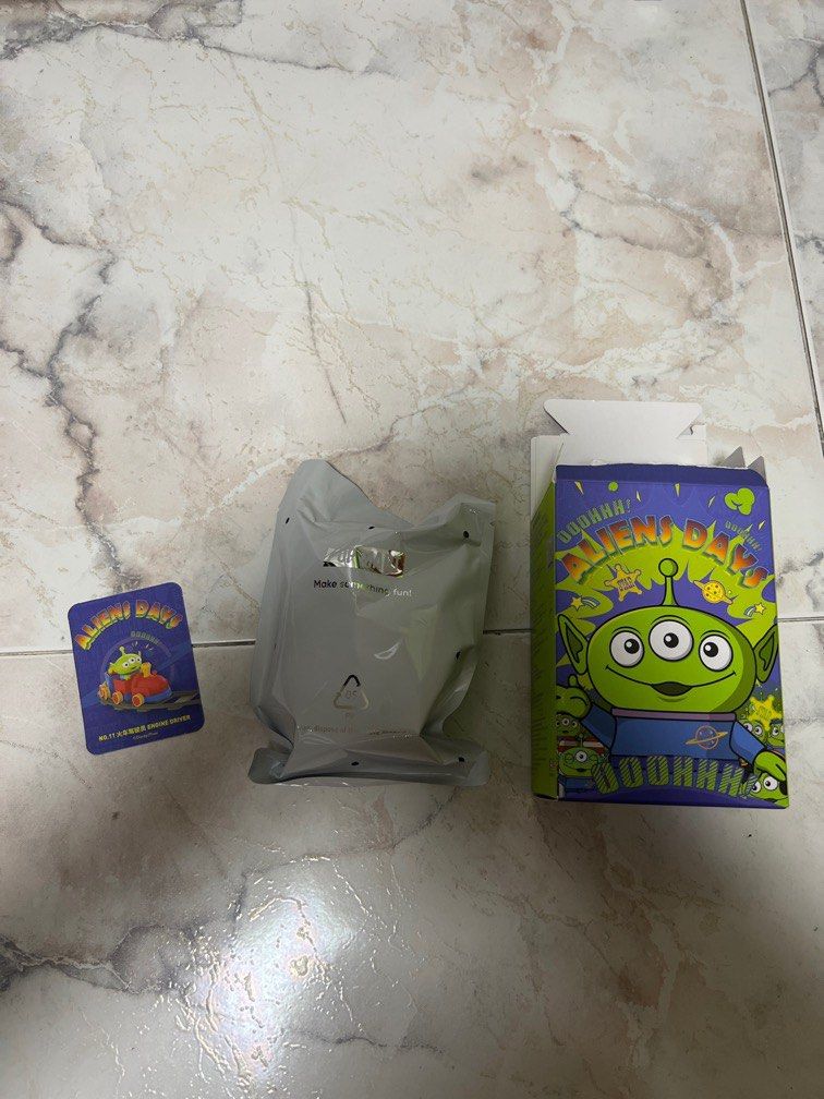alien days popmart, Hobbies & Toys, Toys & Games on Carousell