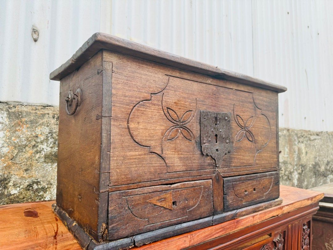 Antique Century Old Narra Baul with Carving and Drawers, Hobbies & Toys ...