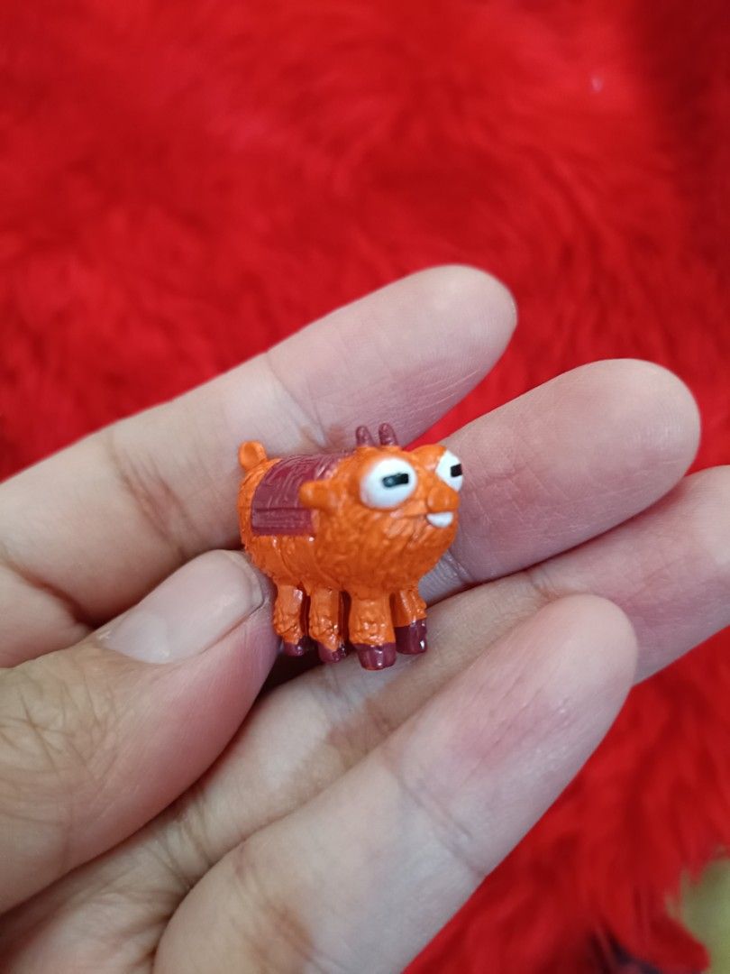 Archie the scare pig Disney Pixar monster inc., Hobbies & Toys, Toys ...