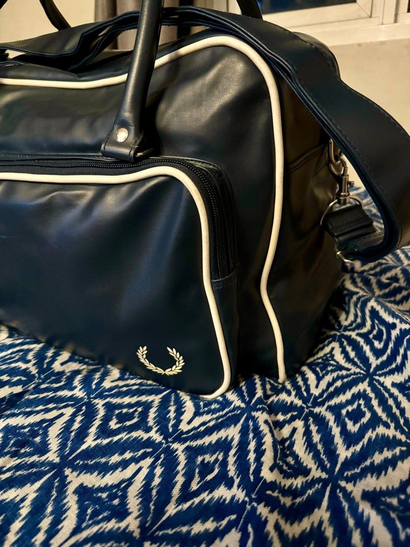 Authentic Perry Carry On / Shoulder /Mens bag, Men's Fashion, Bags ...