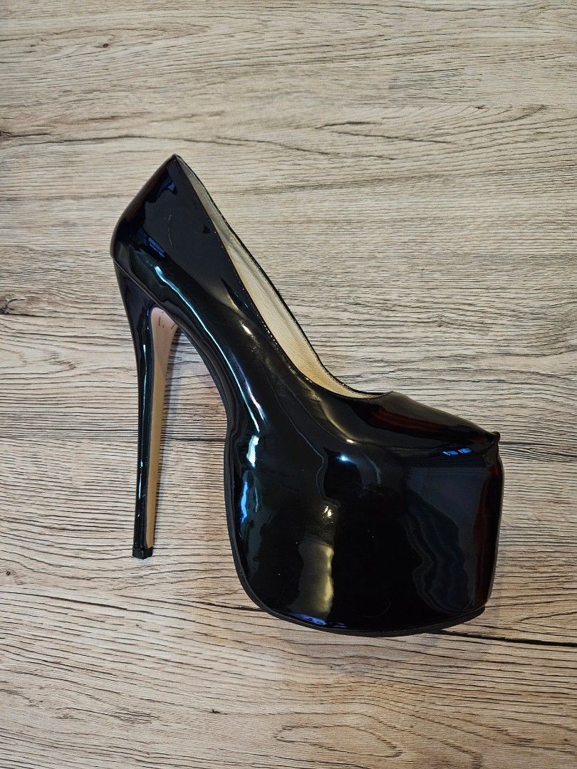 Extra Large Black High Heel Platform shoes, Women's Fashion, Footwear ...