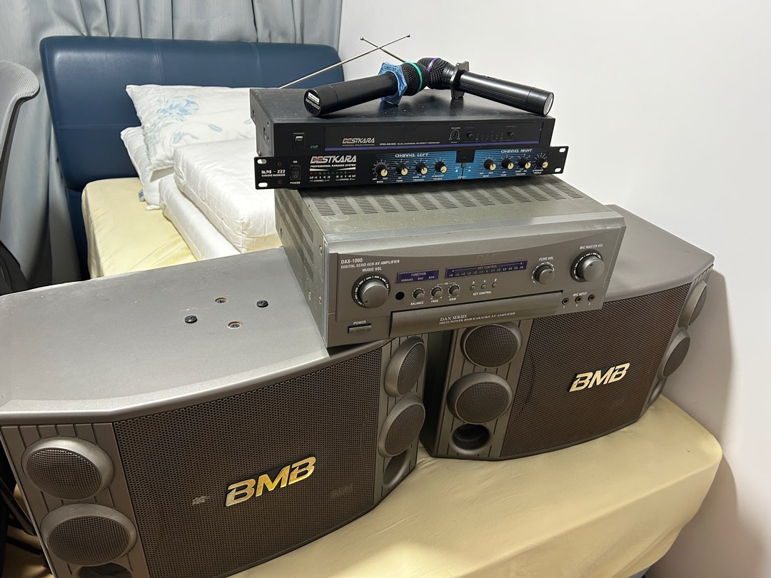 Bmb karaoke speakers maximizer and mics, Audio, Soundbars, Speakers & Amplifiers on Carousell