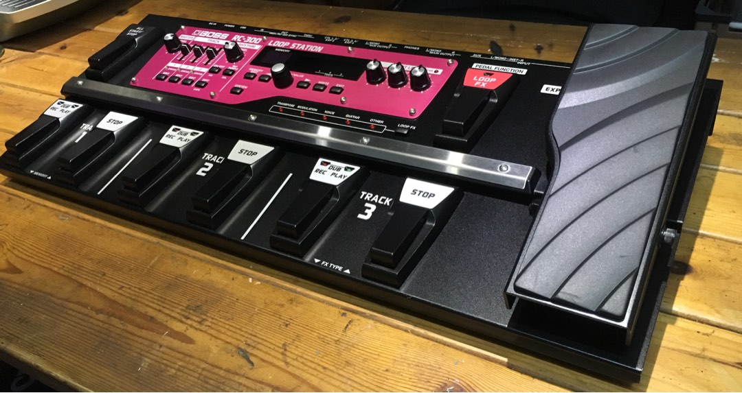 Boss RC-300 Triple-Stereo Mega Looper, Hobbies & Toys, Music & Media ...