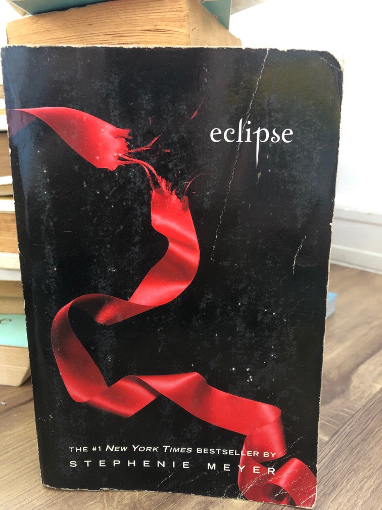 Eclipse by Stephenie Meyer, Hobbies & Toys, Books & Magazines, Fiction ...