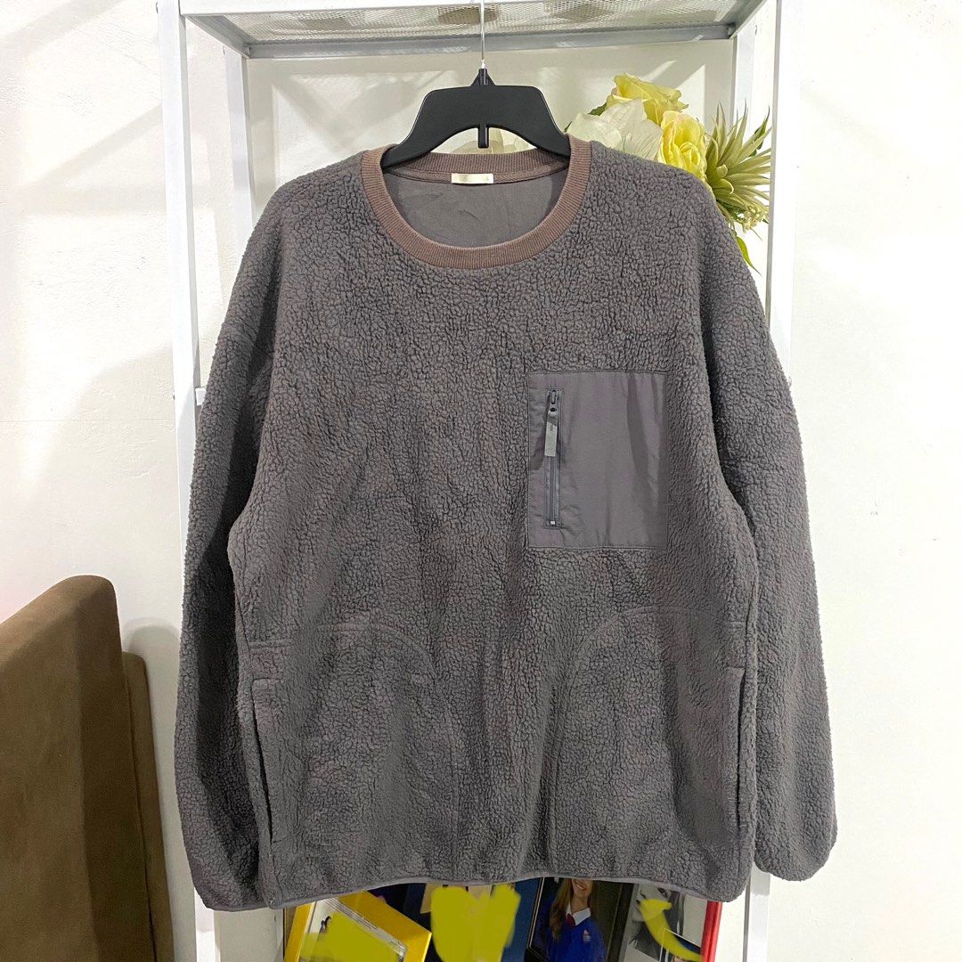 GU Fleece, Men's Fashion, Activewear on Carousell