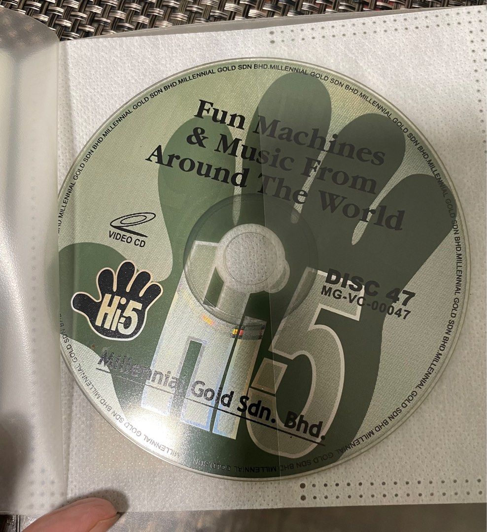 Hi-5 music CD x11 plus CD pockets, Hobbies & Toys, Music & Media, CDs ...