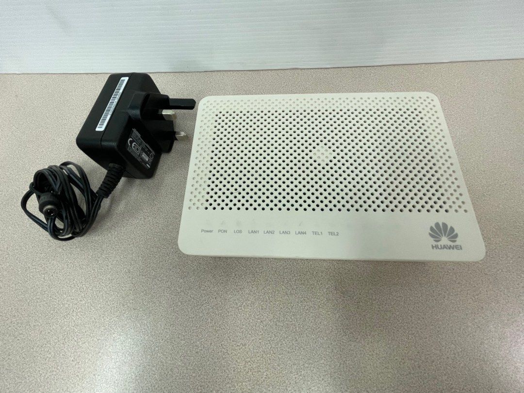 HUAWEI EchoLife HG8240H5 Time fiber modem, Computers & Tech, Parts ...