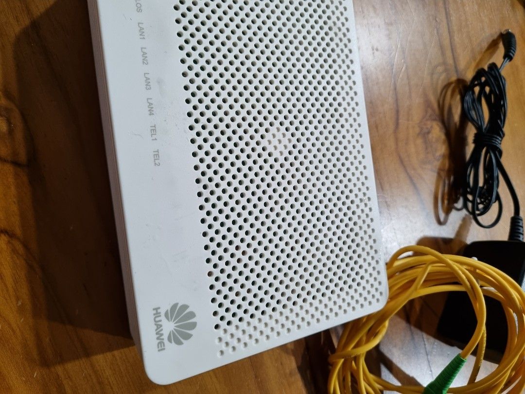 HUAWEI HG8240H5 GPON terminal, Computers & Tech, Parts & Accessories ...