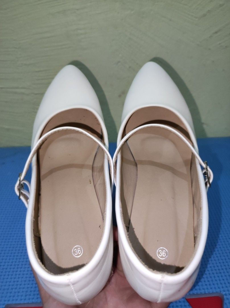 Insert Wedge, Women's Fashion, Footwear, Wedges on Carousell