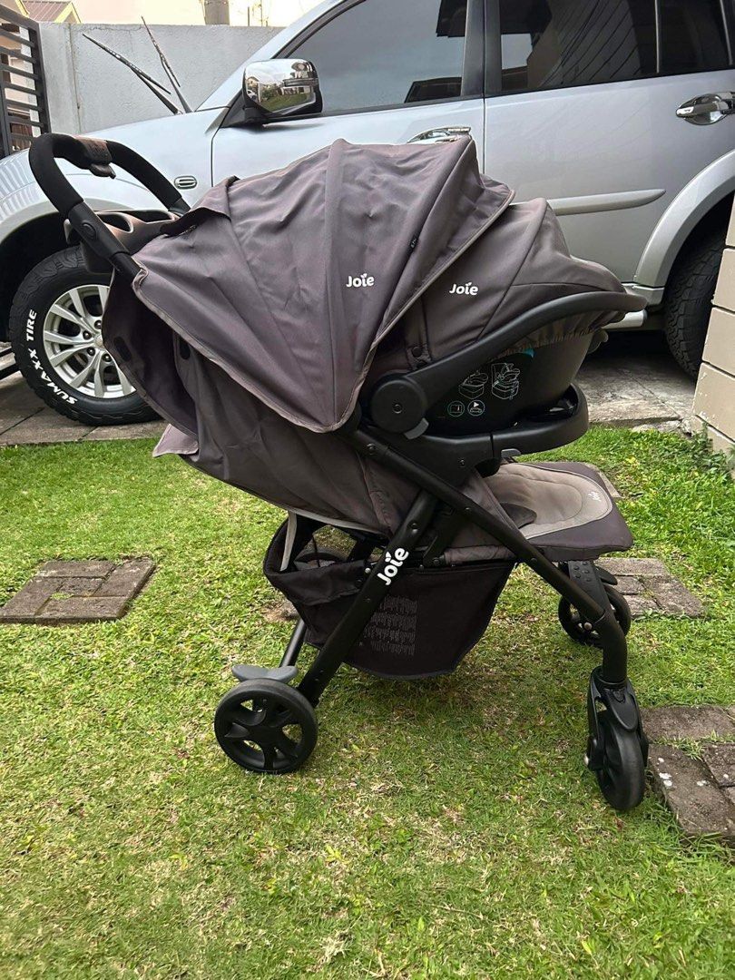 Joie stroller with carrier, Babies & Kids, Going Out, Strollers on ...