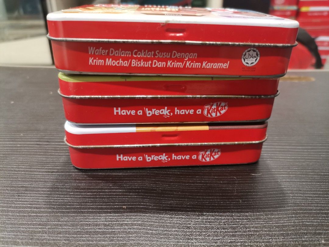 Kit kat tin mini 1 set, Hobbies & Toys, Collectibles & Memorabilia ...