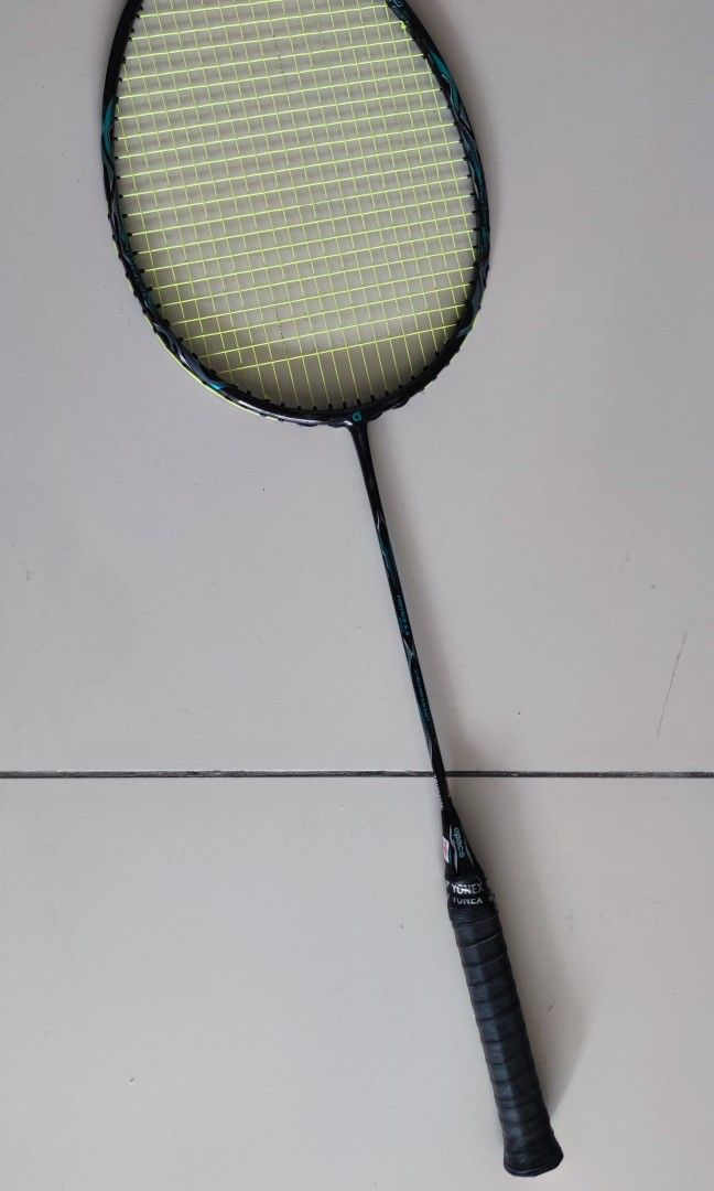 Like new Apacs Fantala 6.0 Speed racket, Sports Equipment, Sports ...