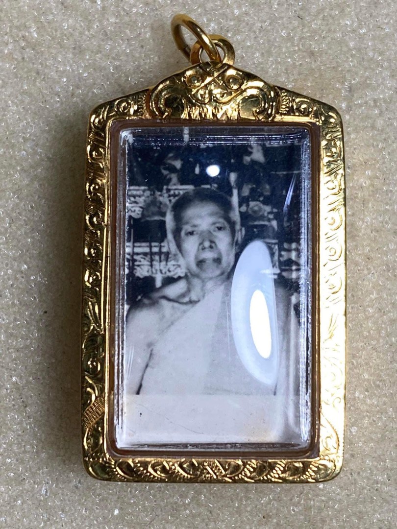 Lp Tim (Wat Lahanrai) Roop Tai Wat Prapado, Hobbies & Toys, Memorabilia ...