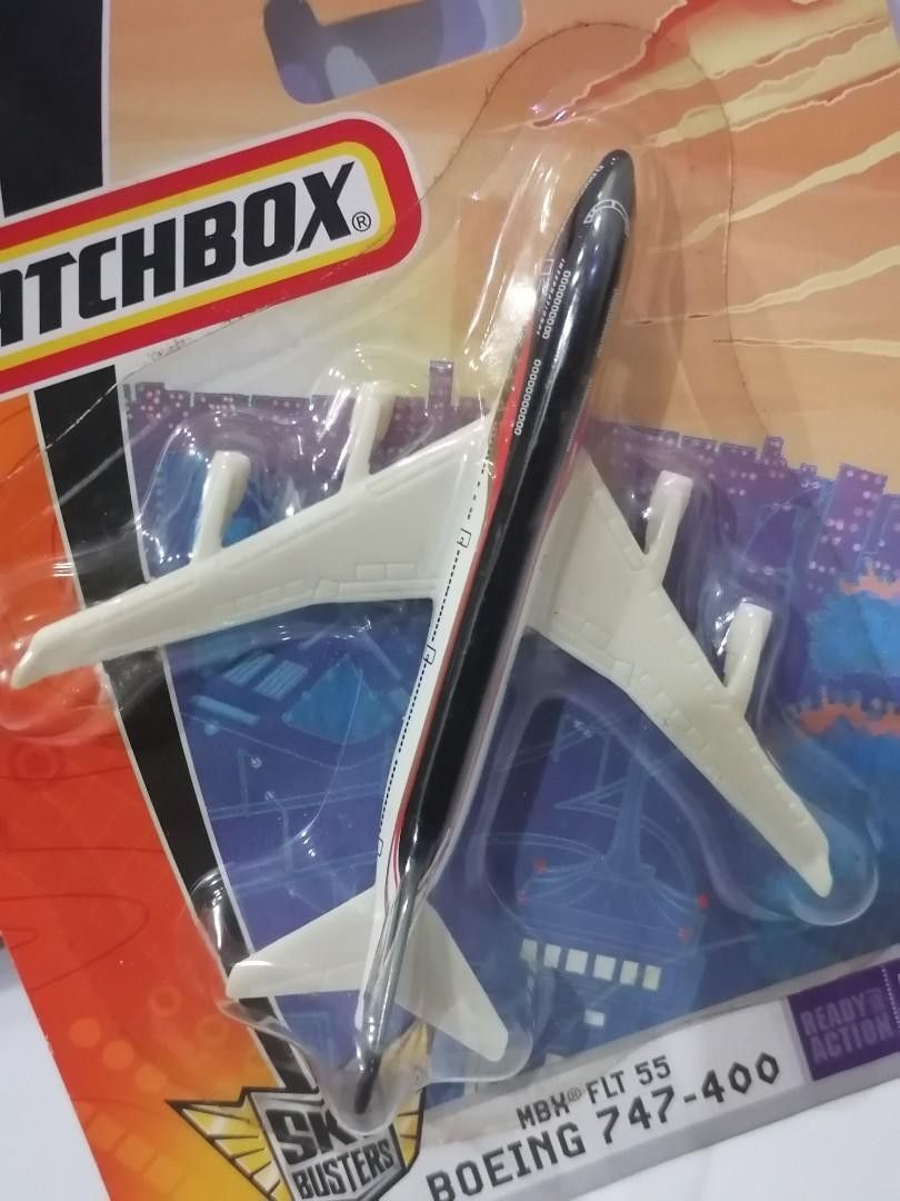 Matchbox 2007 Skybusters Boeing 747-400 - White, Hobbies & Toys, Toys ...