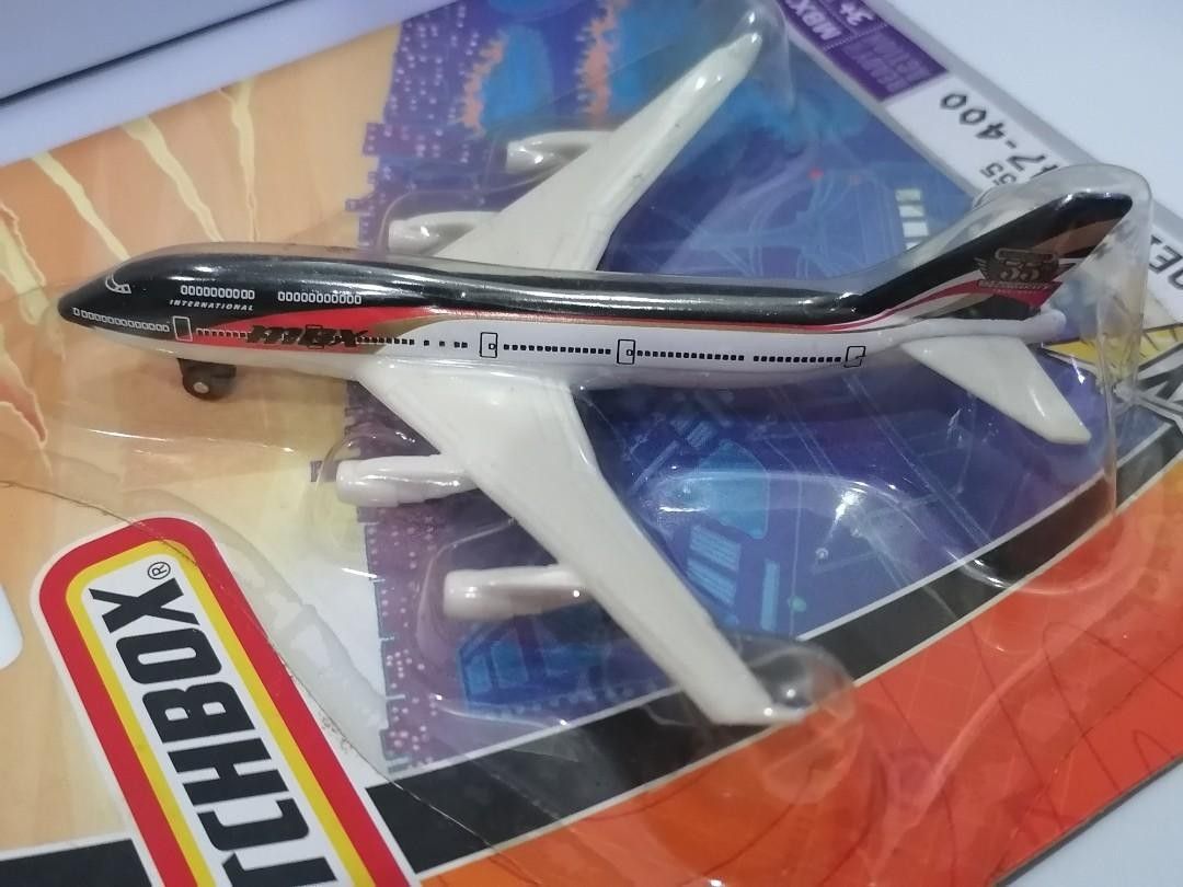 Matchbox 2007 Skybusters Boeing 747-400 - White, Hobbies & Toys, Toys ...