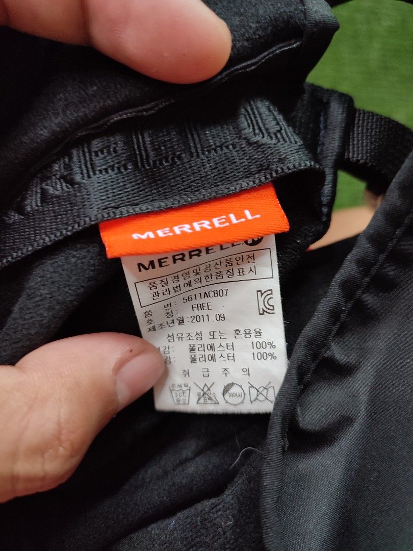 Merrell Waterproof 5 Panel Cap (with Ear Flaps), Men's Fashion, Watches ...