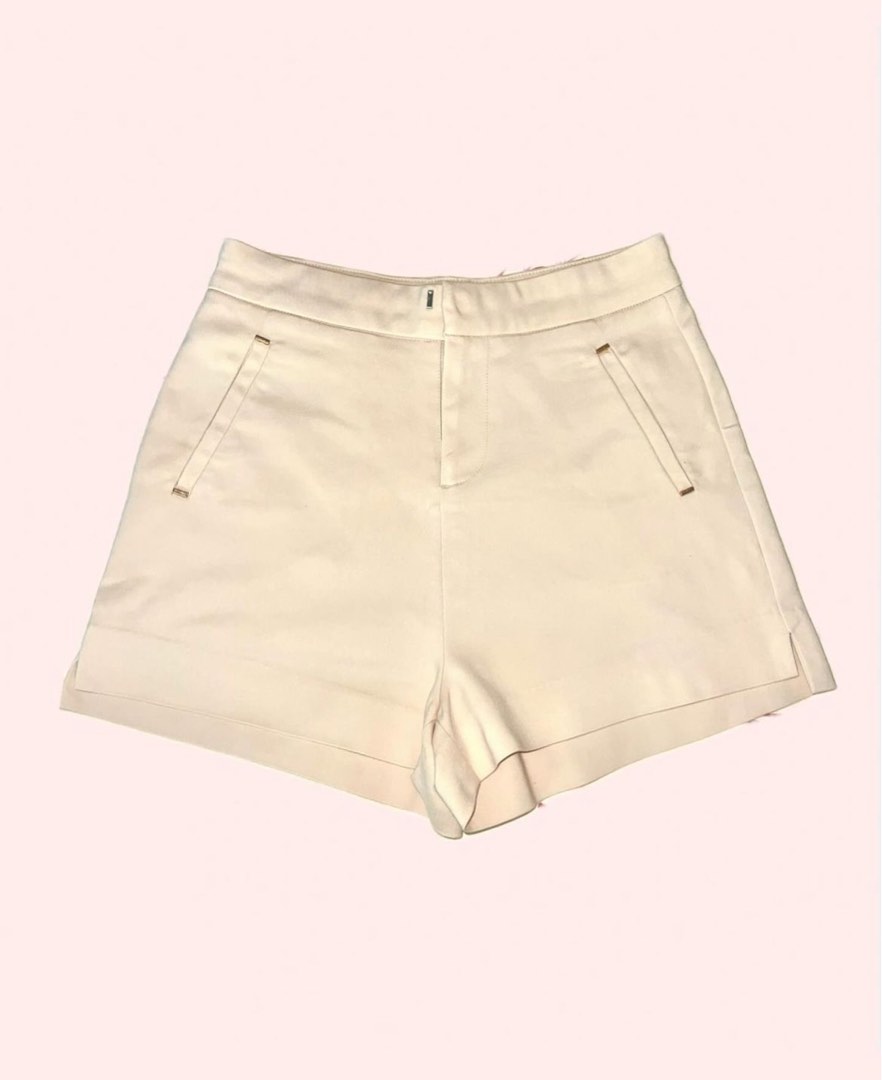 Miss daisy Maristar shorts, Women's Fashion, Bottoms, Shorts on Carousell
