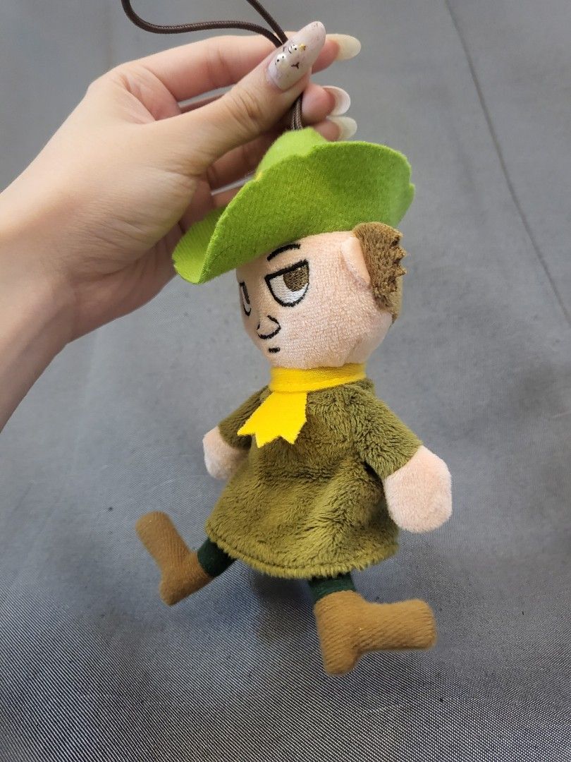 Moomin Snufkin Plushie Keychain, Hobbies & Toys, Toys & Games on Carousell