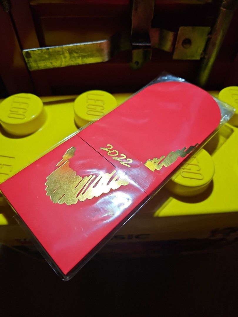 Nike 2022 Red Packet 6 Pcs, Food & Drinks, Gift Baskets & Hampers on ...