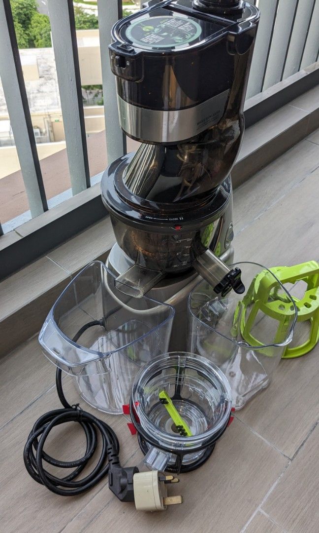 NUC whole slow juicer, TV & Home Appliances, Kitchen Appliances ...