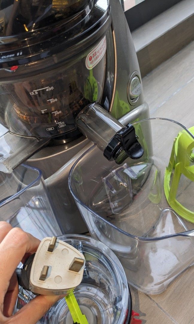 NUC whole slow juicer, TV & Home Appliances, Kitchen Appliances ...