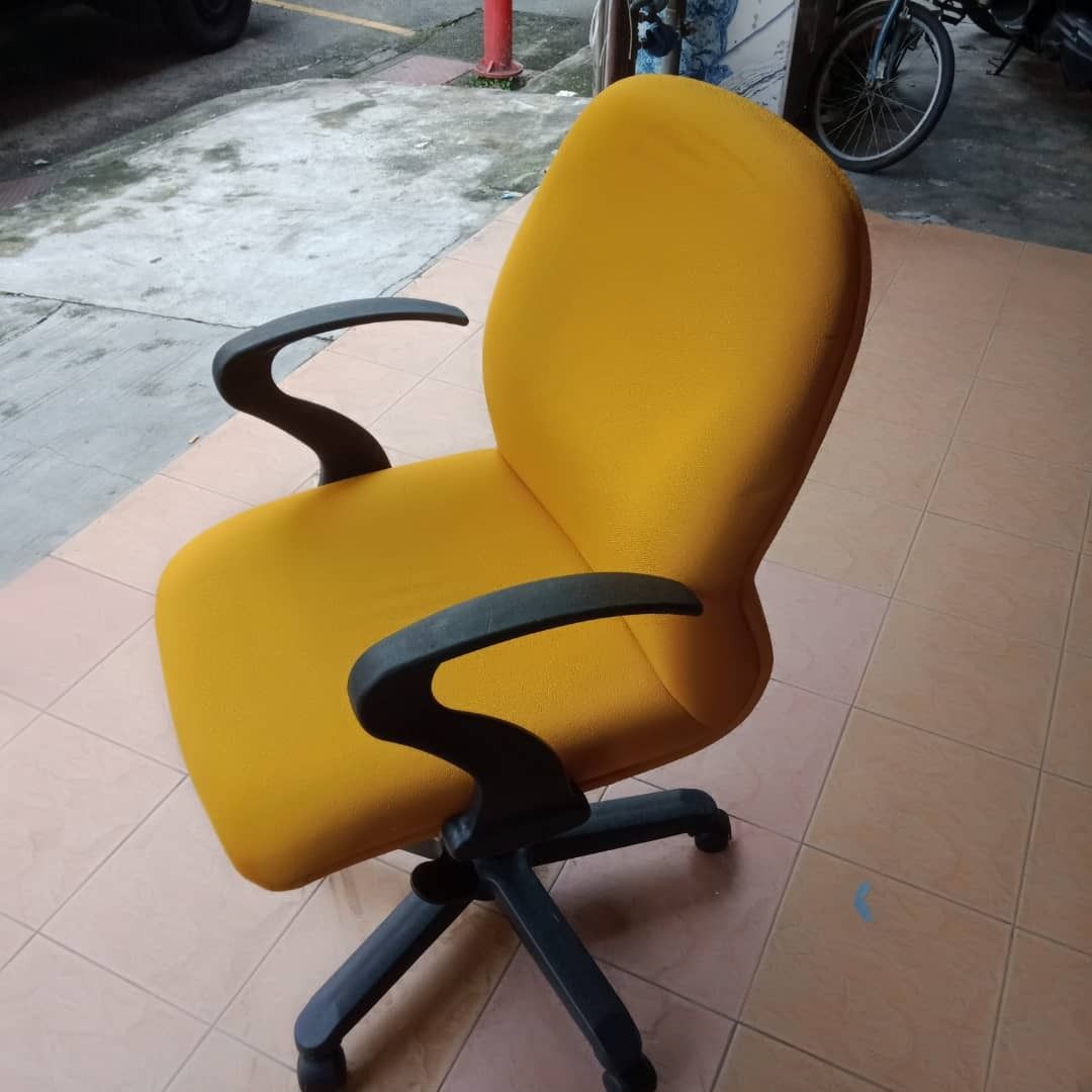 office chair, Furniture & Home Living, Furniture, Chairs on Carousell