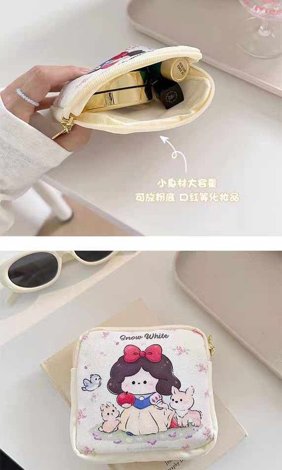 Popmart display keychain Penguin storage bag, pouch Ariel and Snow ...