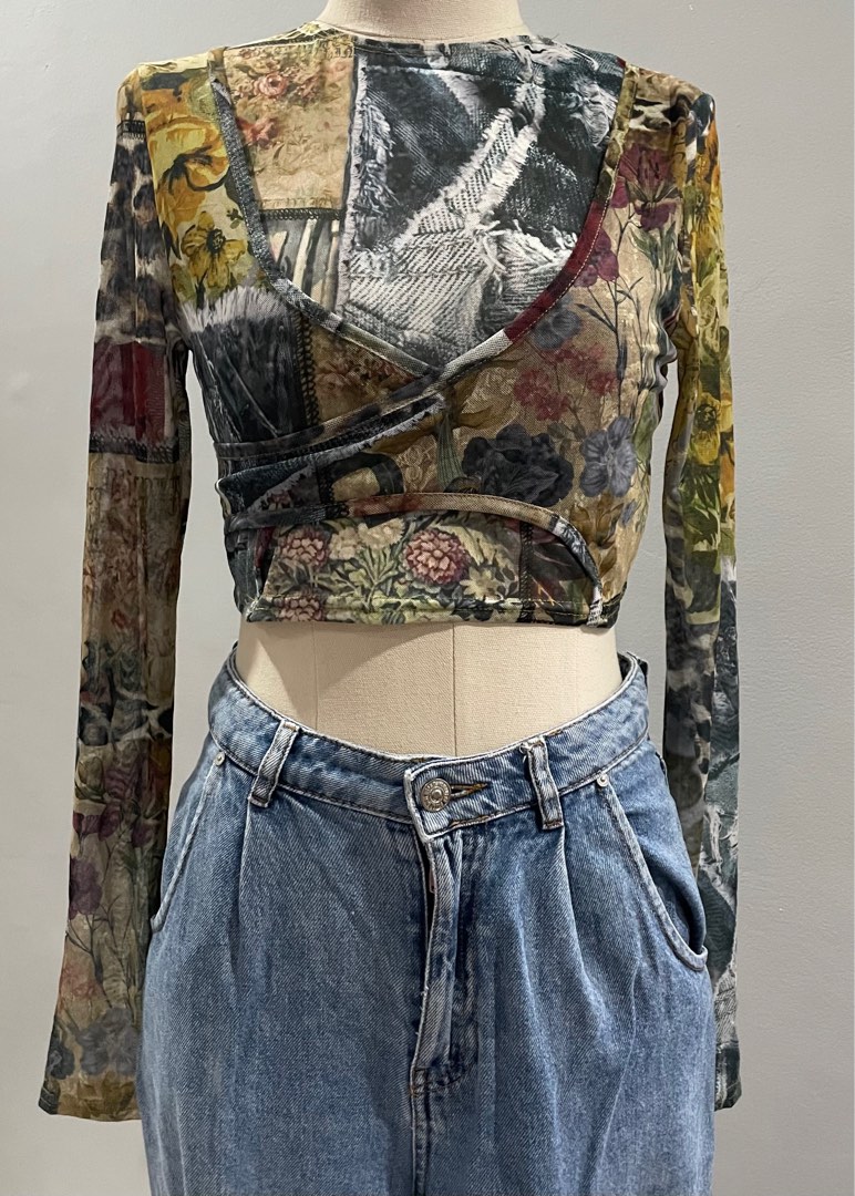 Pretty Little Thing Top, Women's Fashion, Tops, Longsleeves on Carousell