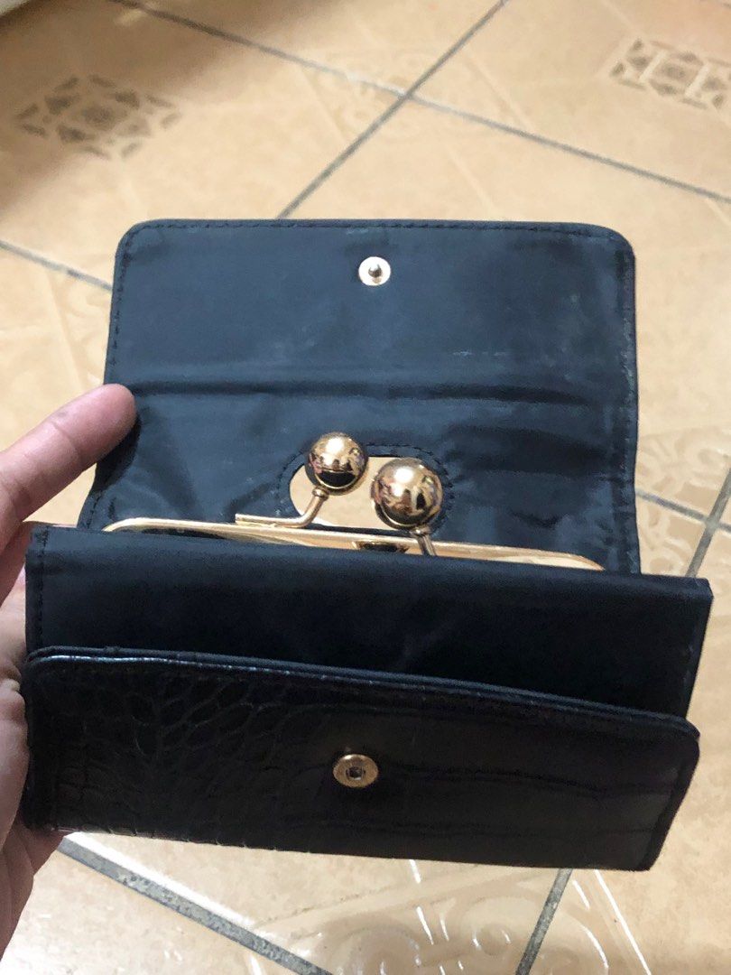 Primark Bifold wallet, Women's Fashion, Bags & Wallets, Wallets & Card ...