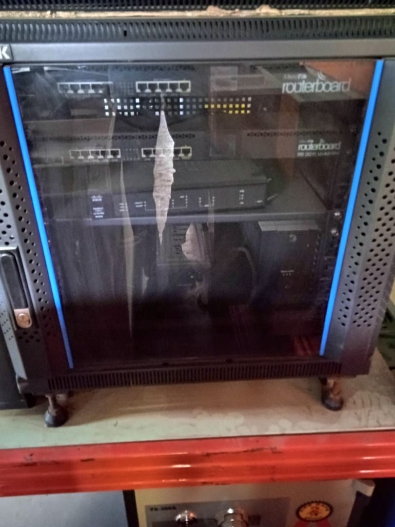Rack Server Indorack 12u 800mm Glass Door, Elektronik, Bagian Komputer ...