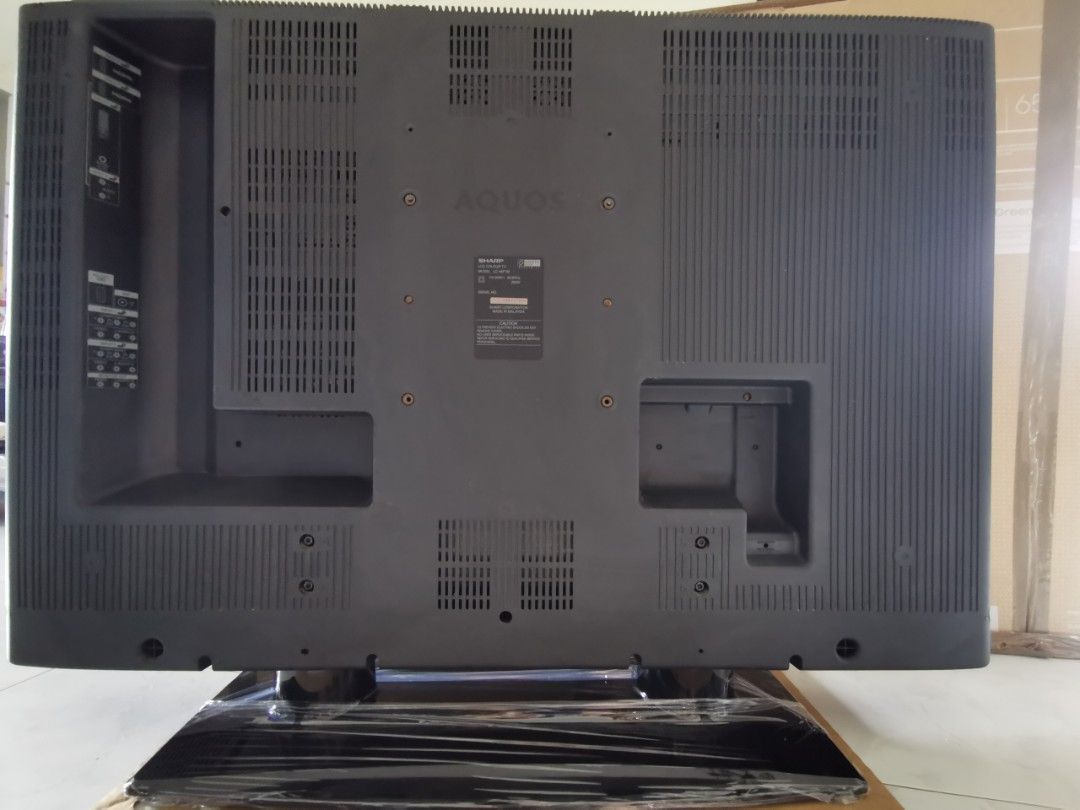 Sharp Aquos LCD 46", TV & Home Appliances, TV & Entertainment, TV on ...