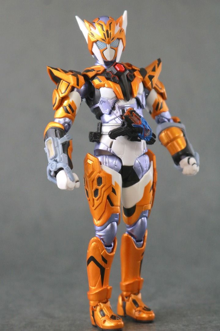 S.H.Figuarts Kamen Rider Vulcan & Valkyrie Kamen Rider Valkyrie Justice ...