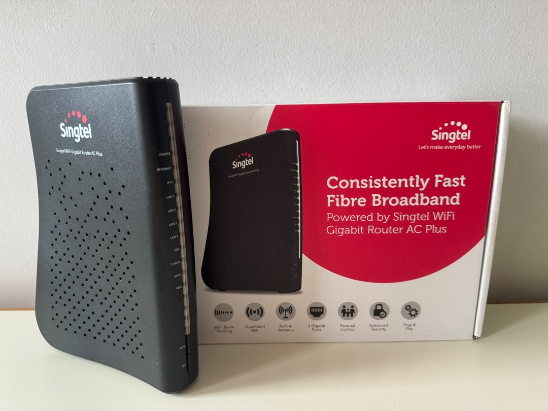Singtel Wifi Gigabit Router AC Plus, Computers & Tech, Parts ...