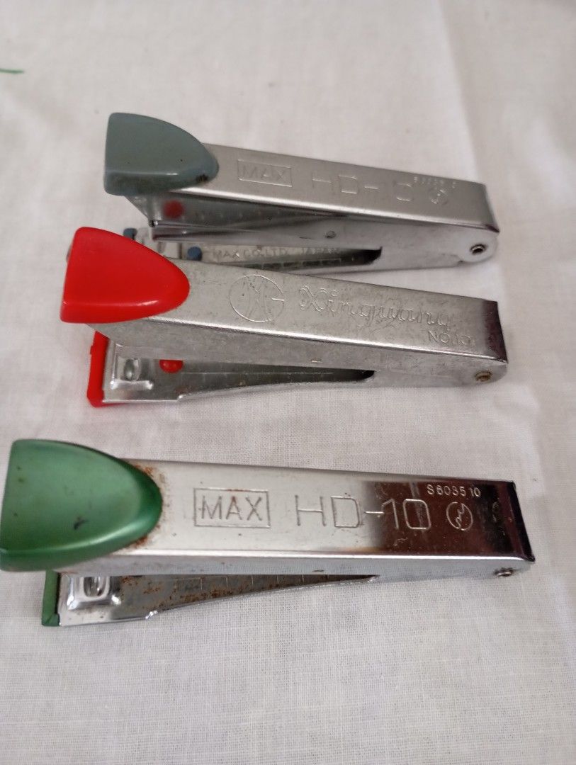 Stapler+ 1 box bullets, Hobbies & Toys, Stationery & Craft, Stationery ...