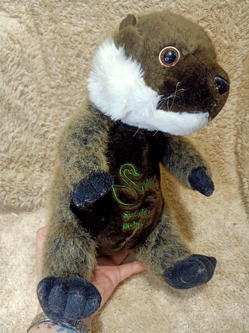 SUPER LARGE REALISTIC OTTER / SEA OTTER PLUSH TOY, Hobbies & Toys, Toys ...