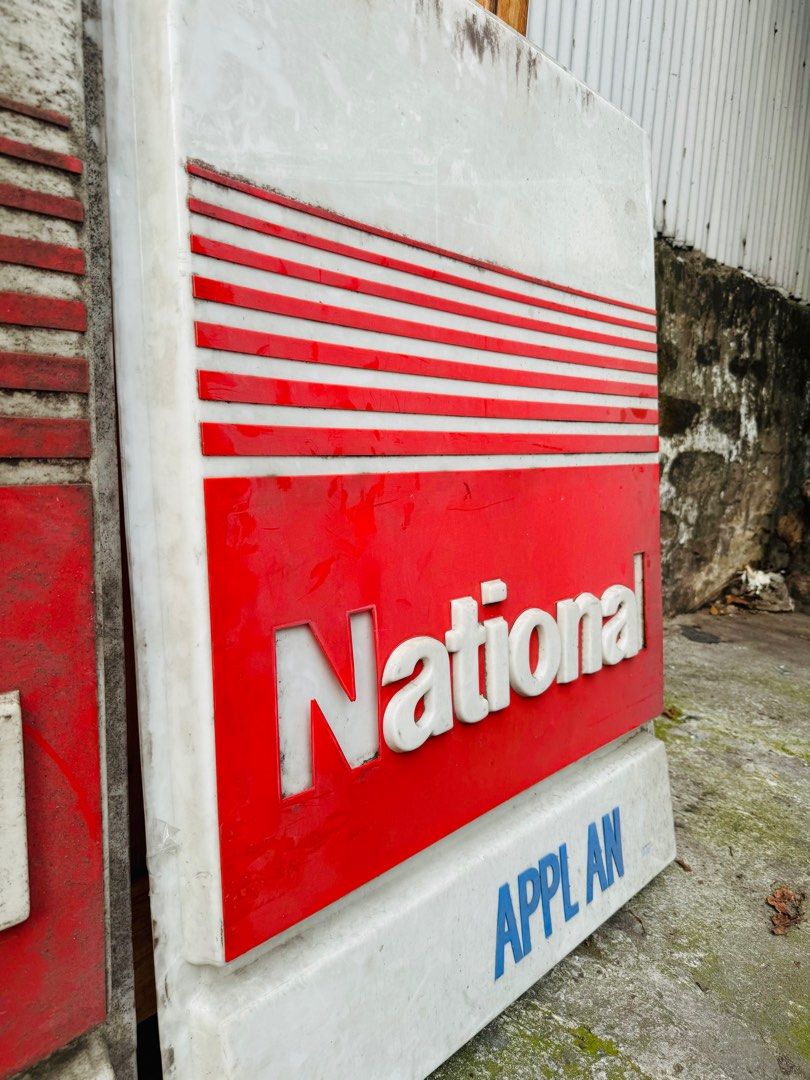 Vintage 1970s Road sign National TV signage, Hobbies & Toys ...